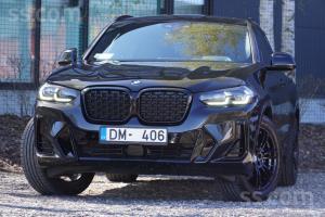 Black BMW X4 2019 in Riga, with an engine capacity of 3.00 L and mileage of 134 thousand km for 39990 €, photo  on AUTOMOTO.COM.LV
