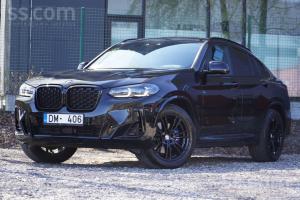 Black BMW X4 2019 in Riga, with an engine capacity of 3.00 L and mileage of 134 thousand km for 38990 €, photo 3 on AUTOMOTO.COM.LV
