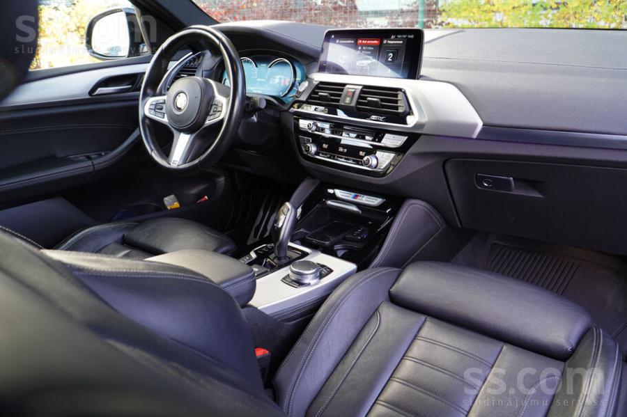 Black BMW X4 2019 in Riga, with an engine capacity of 3.00 L and mileage of 134 thousand km for 38990 €, photo 14 on AUTOMOTO.COM.LV