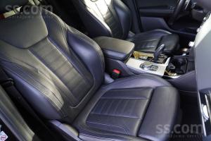 Black BMW X4 2019 in Riga, with an engine capacity of 3.00 L and mileage of 134 thousand km for 38990 €, photo 15 on AUTOMOTO.COM.LV