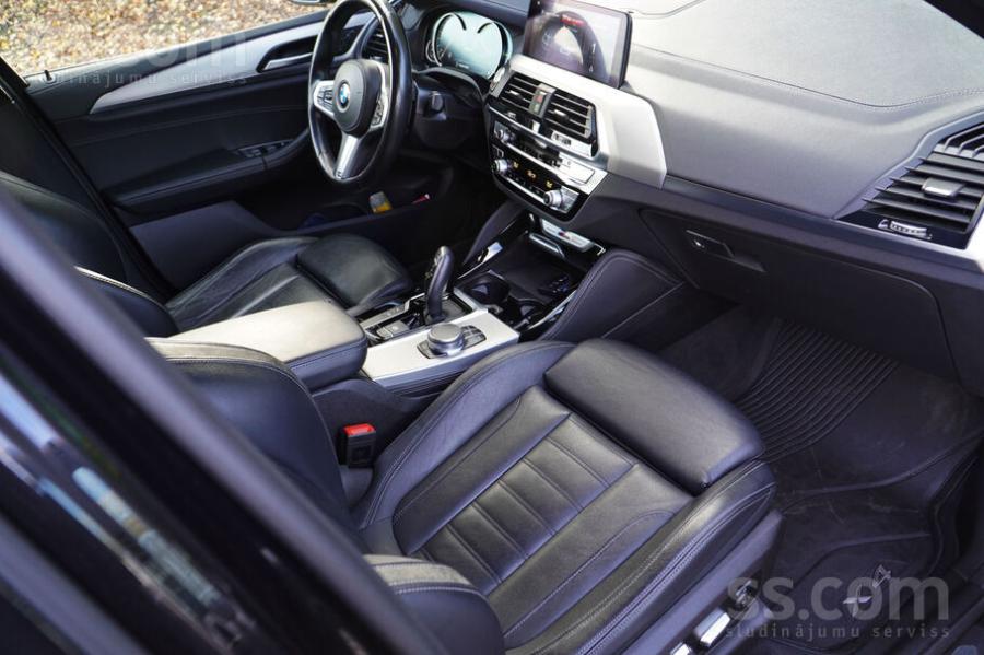 Black BMW X4 2019 in Riga, with an engine capacity of 3.00 L and mileage of 134 thousand km for 38990 €, photo 20 on AUTOMOTO.COM.LV