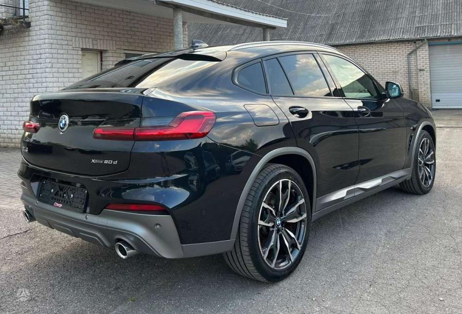 Melns BMW X4 2019 Panevēža, ar dzinēja tilpumu 2.00 L un nobraukumu 126 tūkst. km par 28500 €, foto 5 vietnē AUTOMOTO.COM.LV
