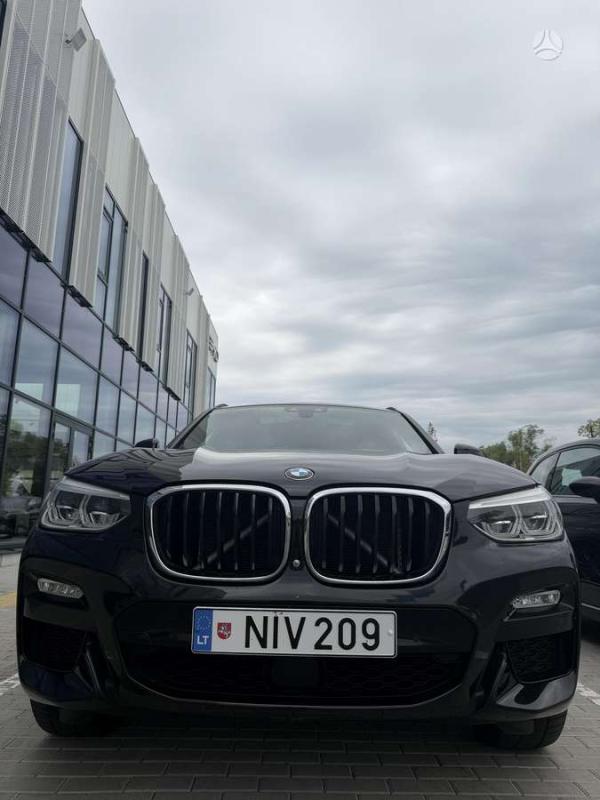 Black BMW X4 2019 in Klaipeda, with an engine capacity of 2.00 L and mileage of 157 thousand km for 36750 €, photo 1 on AUTOMOTO.COM.LV