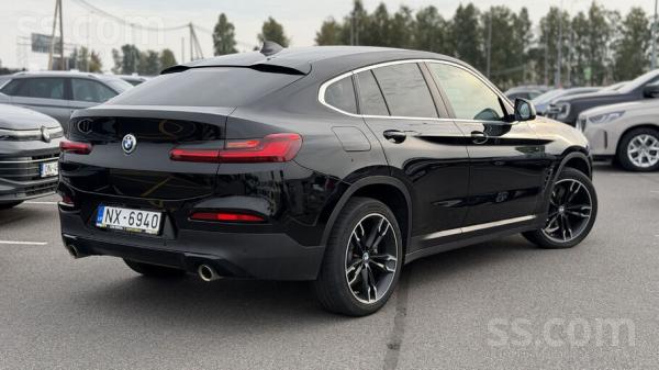 BMW X4 2019 Rīga vietnē Melns BMW X4 2019 Rīga, ar dzinēja tilpumu 2.00 L un nobraukumu 97 tūkst. km par 25490 €, foto 7 vietnē AUTOMOTO.COM.LV