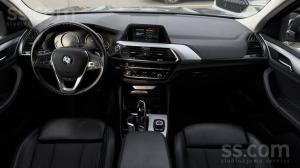 Black BMW X4 2019 in Riga, with an engine capacity of 2.00 L and mileage of 97 thousand km for 25490 €, photo 8 on AUTOMOTO.COM.LV