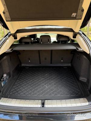 Black BMW X4 2020 in Tallinn, with an engine capacity of 2.00 L and mileage of 112 thousand km for 38000 €, photo 9 on AUTOMOTO.COM.LV