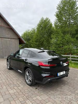 Black BMW X4 2020 in Tukums, with an engine capacity of 3.00 L and mileage of 43 thousand km for 39550 €, photo 8 on AUTOMOTO.COM.LV
