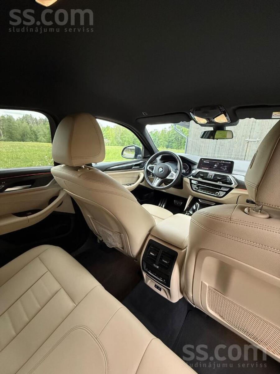 Black BMW X4 2020 in Tukums, with an engine capacity of 3.00 L and mileage of 43 thousand km for 39550 €, photo 12 on AUTOMOTO.COM.LV