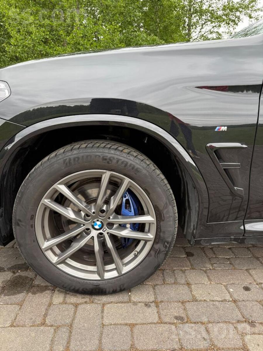 Black BMW X4 2020 in Tukums, with an engine capacity of 3.00 L and mileage of 43 thousand km for 39550 €, photo 23 on AUTOMOTO.COM.LV