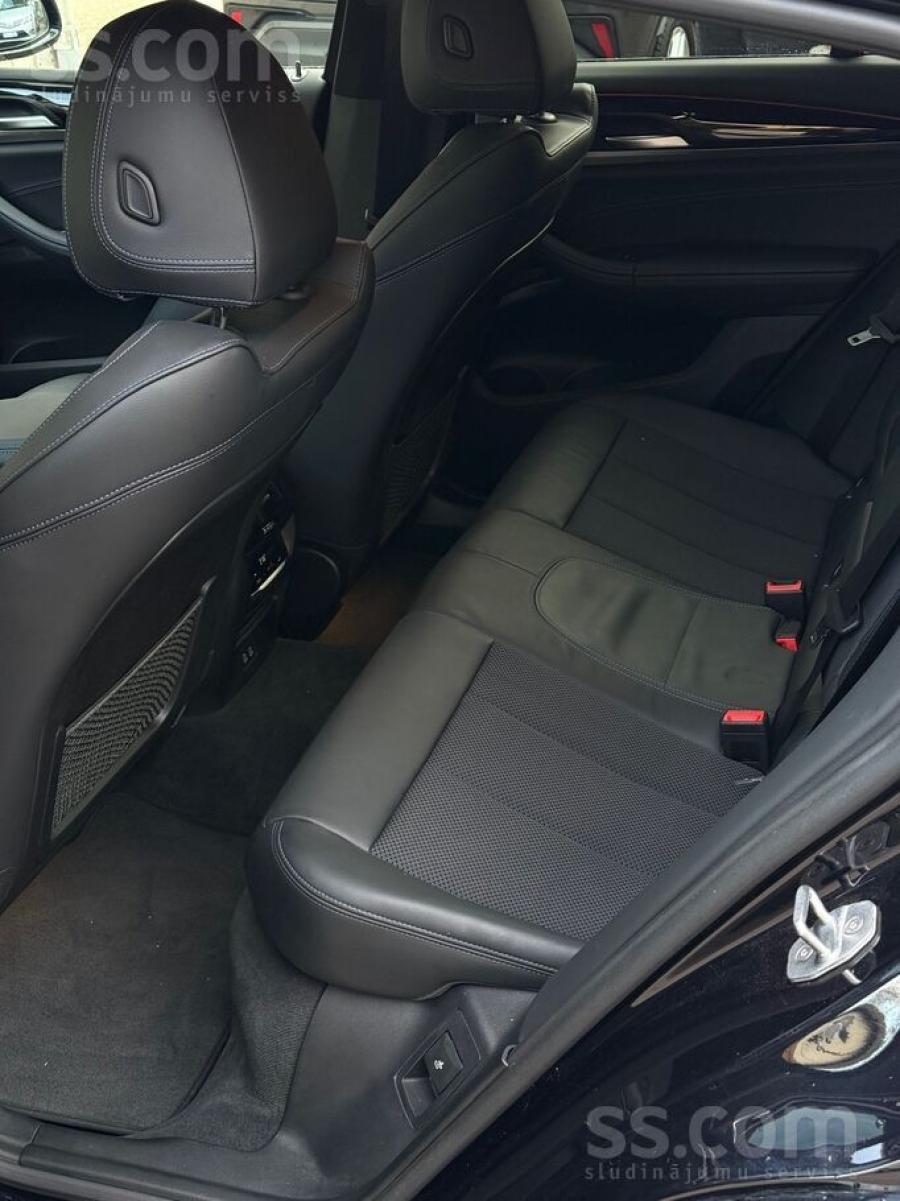 Melns BMW X4 2020 Rīga, ar dzinēja tilpumu 2.00 L un nobraukumu 52 tūkst. km par 32480 €, foto 9 vietnē AUTOMOTO.COM.LV