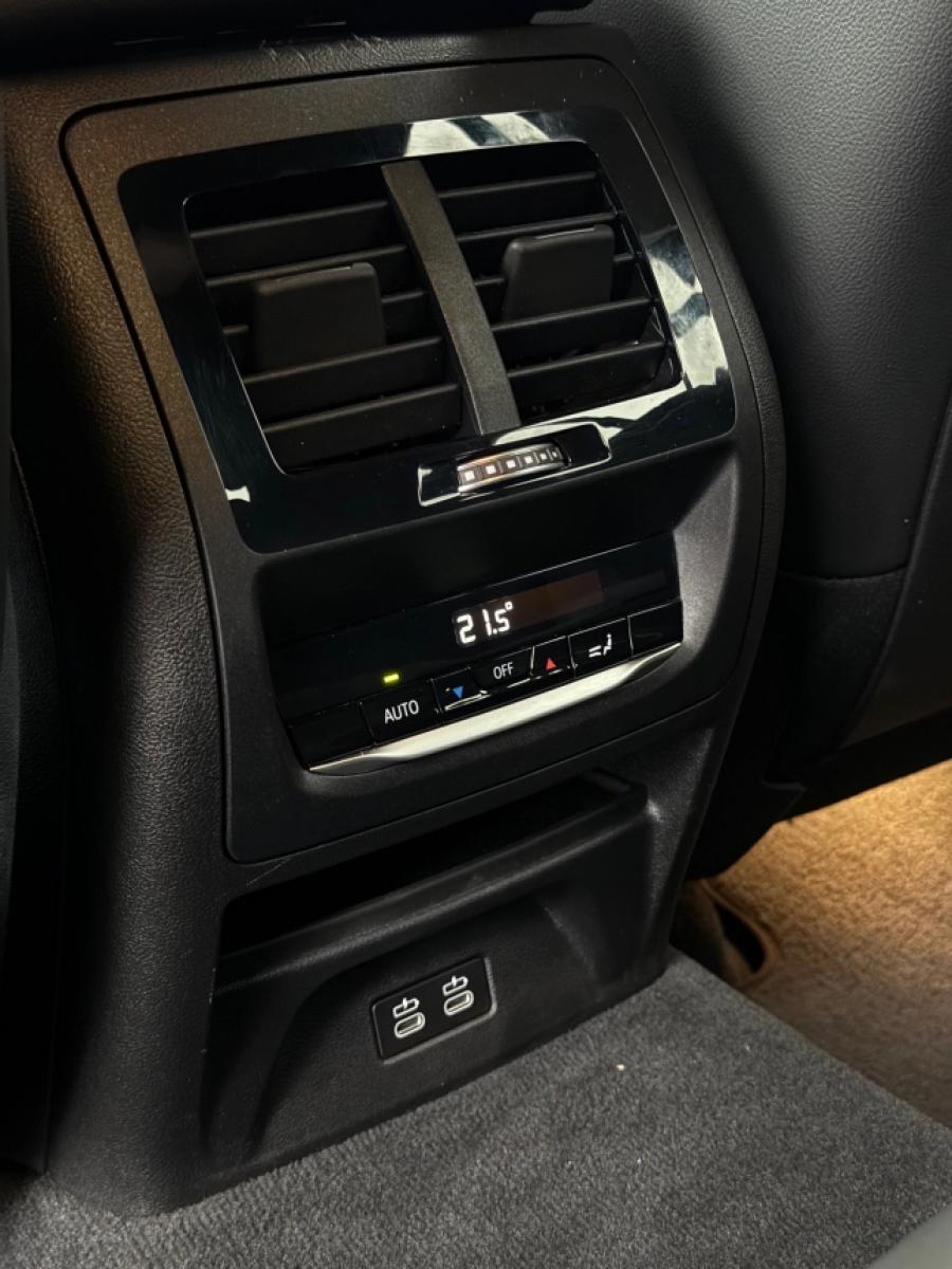 Melns BMW X4 2020 Rīga, ar dzinēja tilpumu 2.00 L un nobraukumu 52 tūkst. km par 33280 €, foto 26 vietnē AUTOMOTO.COM.LV