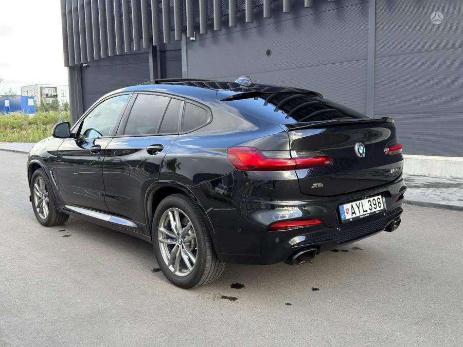Black BMW X4 2020 in Vilnius, with an engine capacity of 3.00 L and mileage of 95 thousand km for 36800 €, photo 6 on AUTOMOTO.COM.LV