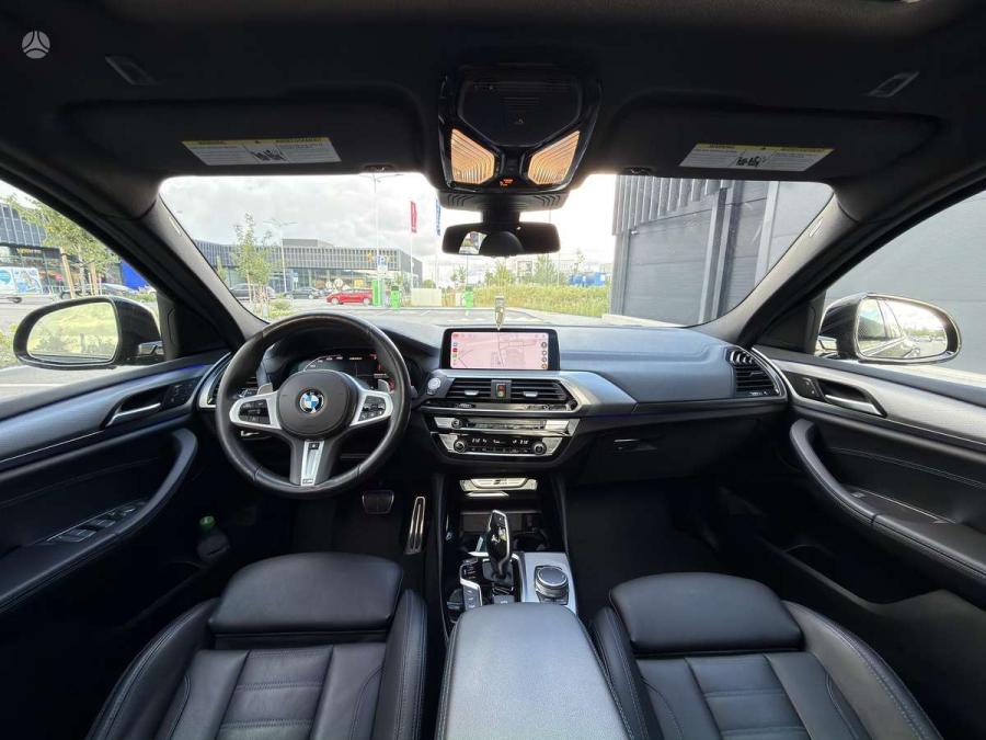 Black BMW X4 2020 in Vilnius, with an engine capacity of 3.00 L and mileage of 95 thousand km for 36800 €, photo 11 on AUTOMOTO.COM.LV