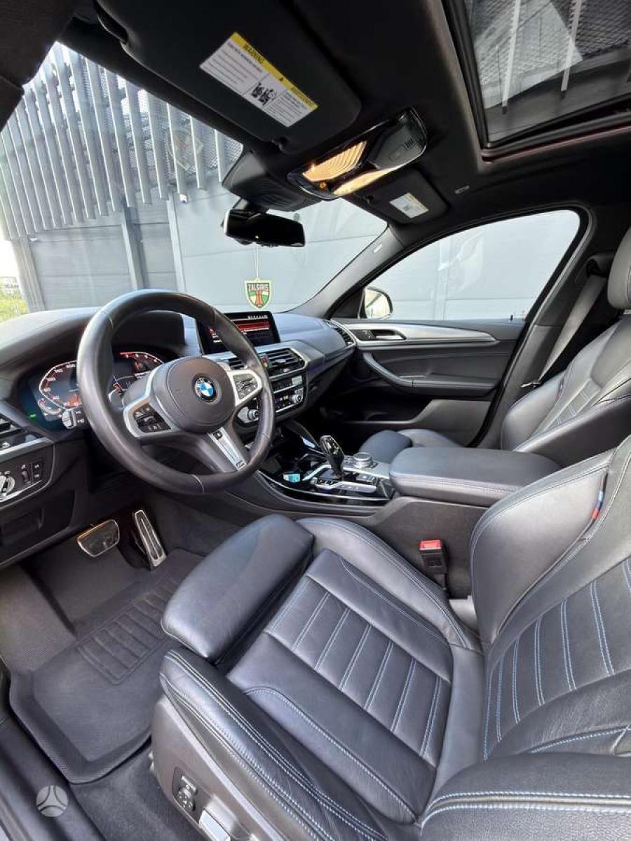 Black BMW X4 2020 in Vilnius, with an engine capacity of 3.00 L and mileage of 95 thousand km for 36800 €, photo 14 on AUTOMOTO.COM.LV