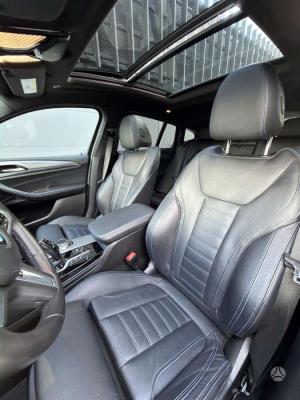 Black BMW X4 2020 in Vilnius, with an engine capacity of 3.00 L and mileage of 95 thousand km for 36800 €, photo 15 on AUTOMOTO.COM.LV