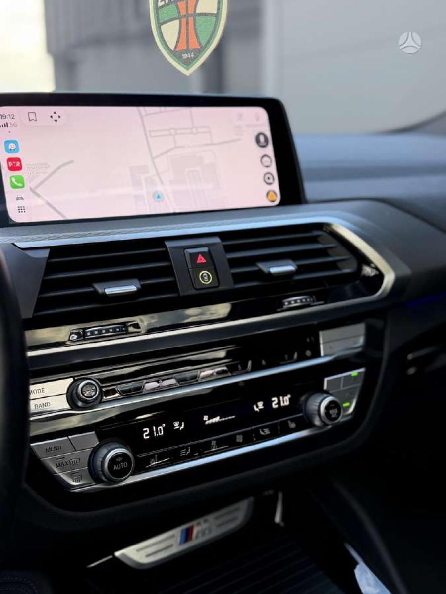 Black BMW X4 2020 in Vilnius, with an engine capacity of 3.00 L and mileage of 95 thousand km for 36800 €, photo 16 on AUTOMOTO.COM.LV