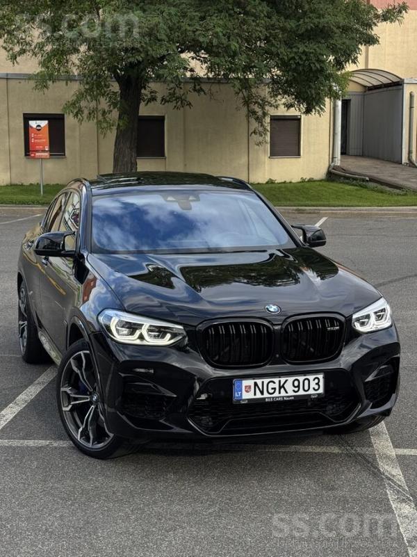 Black BMW X4 2020 in Riga, with an engine capacity of 3.00 L and mileage of 99 thousand km for 33000 €, photo 1 on AUTOMOTO.COM.LV