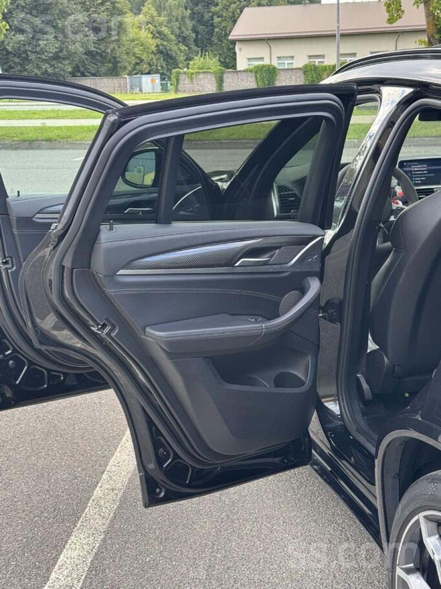 Melns BMW X4 2020 Rīga, ar dzinēja tilpumu 3.00 L un nobraukumu 99 tūkst. km par 33000 €, foto 13 vietnē AUTOMOTO.COM.LV
