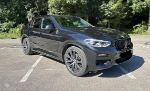 Black BMW X4 2020 in Klaipeda, with an engine capacity of 2.99 L and mileage of 86 thousand km for 38900 €, photo 3 on AUTOMOTO.COM.LV