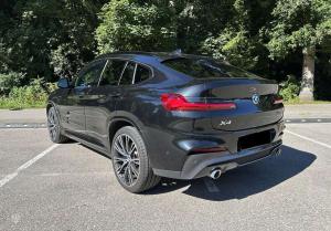Black BMW X4 2020 in Klaipeda, with an engine capacity of 2.99 L and mileage of 86 thousand km for 38900 €, photo 5 on AUTOMOTO.COM.LV