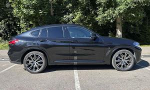 Black BMW X4 2020 in Klaipeda, with an engine capacity of 2.99 L and mileage of 86 thousand km for 38900 €, photo 6 on AUTOMOTO.COM.LV