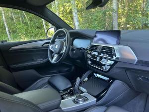 Black BMW X4 2020 in Klaipeda, with an engine capacity of 2.99 L and mileage of 86 thousand km for 38900 €, photo 9 on AUTOMOTO.COM.LV