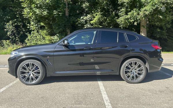 Black BMW X4 2020 in Klaipeda, with an engine capacity of 2.99 L and mileage of 86 thousand km for 38900 €, photo 6 on AUTOMOTO.COM.LV