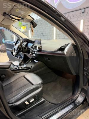 Melns BMW X4 2020 Liepāja, ar dzinēja tilpumu 2.00 L un nobraukumu 84 tūkst. km par 32000 €, foto 8 vietnē AUTOMOTO.COM.LV
