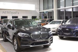 Black BMW X4 2021 in Vilnius, with an engine capacity of 2.00 L and mileage of 75 thousand km for 42000 €, photo 3 on AUTOMOTO.COM.LV