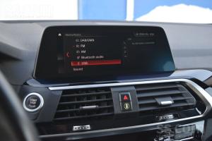 Black BMW X4 2021 in Riga, with an engine capacity of 2.00 L and mileage of 108 thousand km for 33500 €, photo 9 on AUTOMOTO.COM.LV