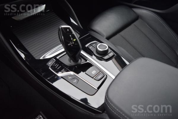 Melns BMW X4 2021 Rīga, ar dzinēja tilpumu 2.00 L un nobraukumu 108 tūkst. km par 28400 €, foto 6 vietnē AUTOMOTO.COM.LV