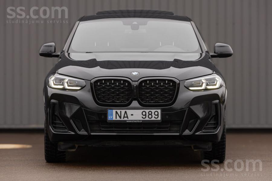 Black BMW X4 2022 in Jelgava, with an engine capacity of 2.00 L and mileage of 0 thousand km for 36500 €, photo 3 on AUTOMOTO.COM.LV
