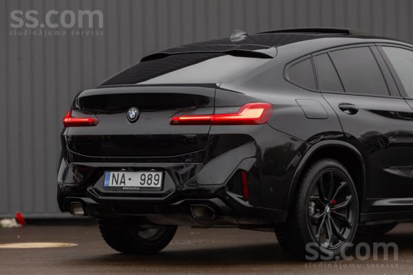 Black BMW X4 2022 in Jelgava, with an engine capacity of 2.00 L and mileage of 0 thousand km for 35700 €, photo 8 on AUTOMOTO.COM.LV