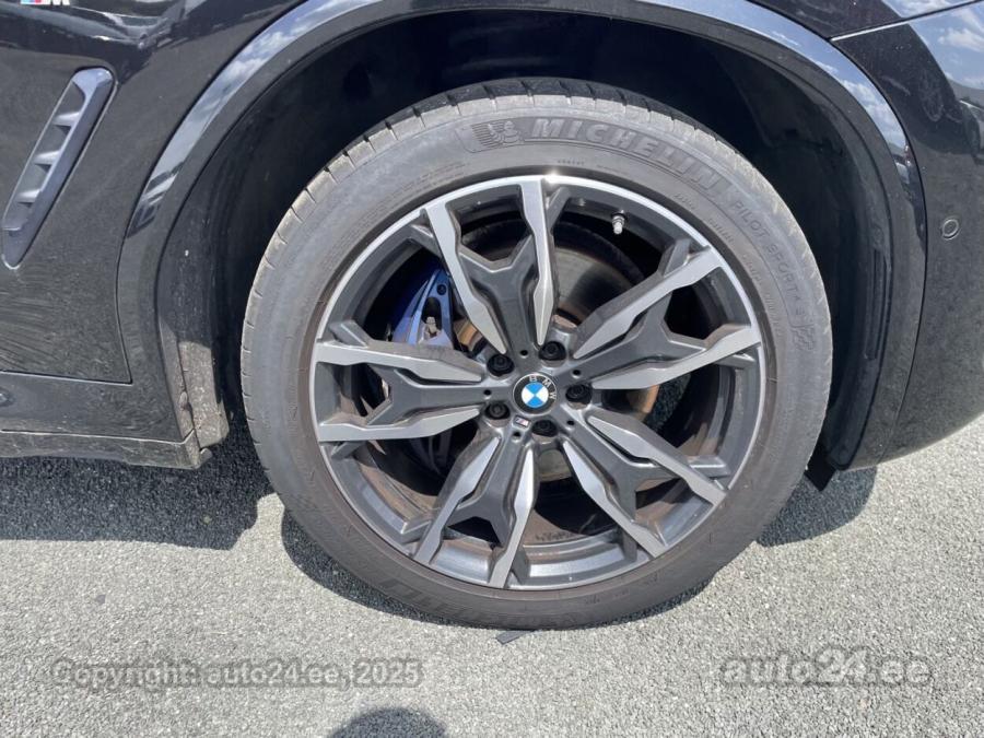 Melns BMW X4 2022 Tartu, ar dzinēja tilpumu 0.00 L un nobraukumu 132 tūkst. km par 53900 €, foto 24 vietnē AUTOMOTO.COM.LV