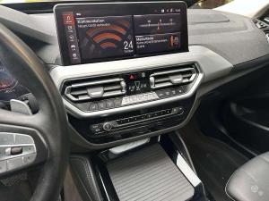 Black BMW X4 2022 in Vilnius, with an engine capacity of 2.99 L and mileage of 74 thousand km for 13900 €, photo 9 on AUTOMOTO.COM.LV