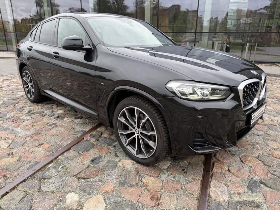 Melns BMW X4 2022 Rīga, ar dzinēja tilpumu 2.00 L un nobraukumu 133 tūkst. km par 31950 €, foto 1 vietnē AUTOMOTO.COM.LV