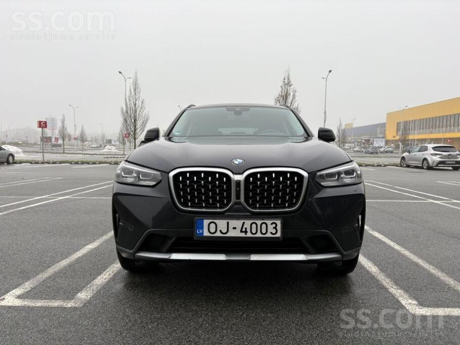 Melns BMW X4 2022 Jelgava, ar dzinēja tilpumu 2.00 L un nobraukumu 102 tūkst. km par 40500 €, foto 5 vietnē AUTOMOTO.COM.LV