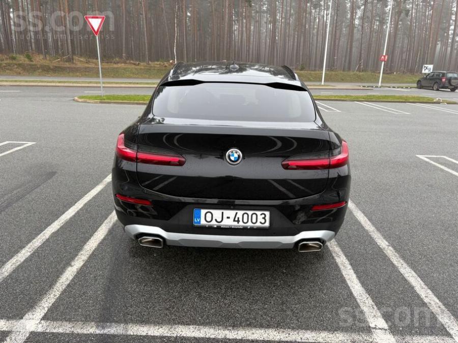 Melns BMW X4 2022 Jelgava, ar dzinēja tilpumu 2.00 L un nobraukumu 102 tūkst. km par 40500 €, foto 6 vietnē AUTOMOTO.COM.LV