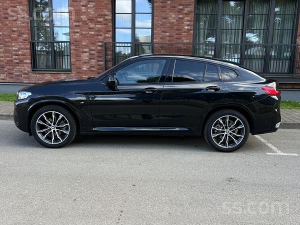 BMW X4 2022 Rīga vietnē Melns BMW X4 2022 Rīga, ar dzinēja tilpumu 2.00 L un nobraukumu 134 tūkst. km par 32900 €, foto 10 vietnē AUTOMOTO.COM.LV