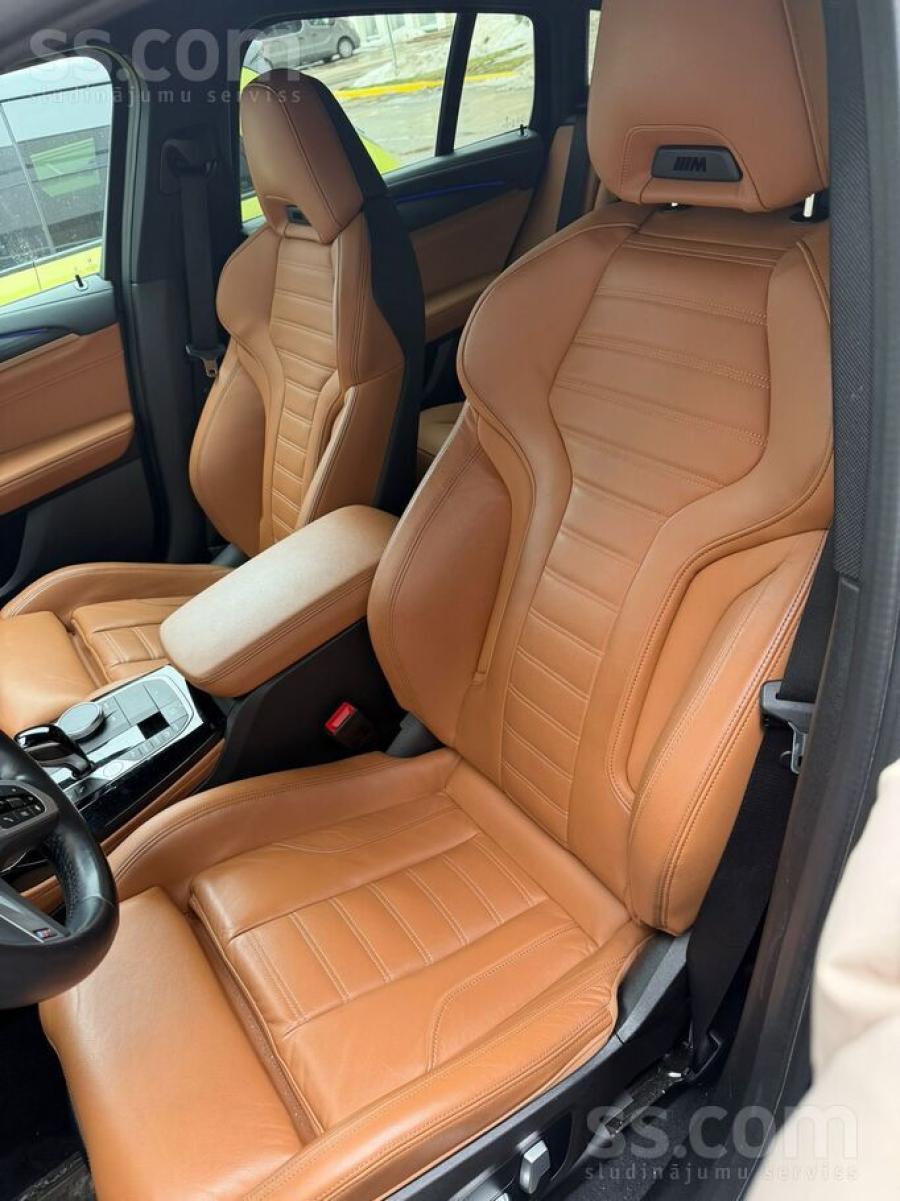 Black BMW X4 2022 in Riga, with an engine capacity of 3.00 L and mileage of 66 thousand km for 51500 €, photo 8 on AUTOMOTO.COM.LV