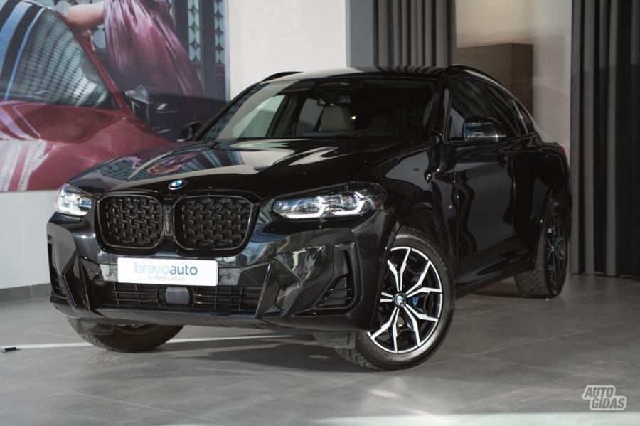 Melns BMW X4 2023 Kauņa, ar dzinēja tilpumu 3.00 L un nobraukumu 55 tūkst. km par 49374 €, foto 1 vietnē AUTOMOTO.COM.LV