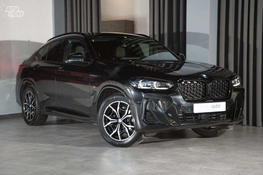 Melns BMW X4 2023 Kauņa, ar dzinēja tilpumu 3.00 L un nobraukumu 55 tūkst. km par 49374 €, foto 3 vietnē AUTOMOTO.COM.LV
