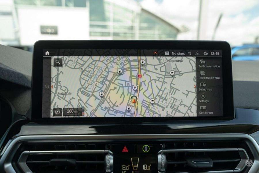 Black BMW X4 2023 in Vilnius, with an engine capacity of 2.00 L and mileage of 146 thousand km for 37300 €, photo 16 on AUTOMOTO.COM.LV