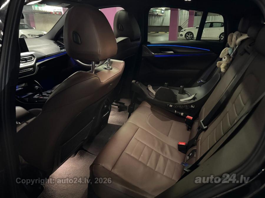 Black BMW X4 2023 in Tallinn, with an engine capacity of 3.00 L and mileage of 66 thousand km for 49900 €, photo 7 on AUTOMOTO.COM.LV