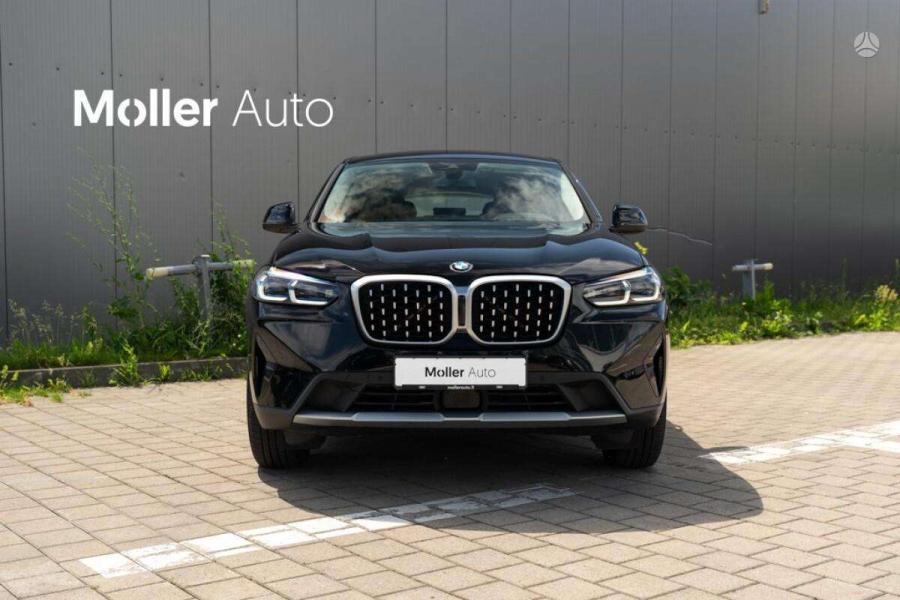 Melns BMW X4 2023 Viļņa, ar dzinēja tilpumu 2.00 L un nobraukumu 146 tūkst. km par 37300 €, foto 3 vietnē AUTOMOTO.COM.LV