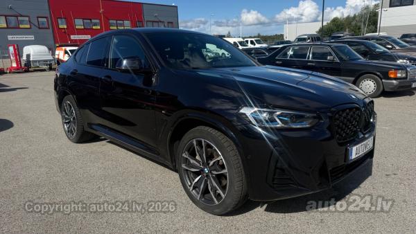 Black BMW X4 2023 in Tallinn, with an engine capacity of 2.00 L and mileage of 99 thousand km for 48000 €, photo 4 on AUTOMOTO.COM.LV