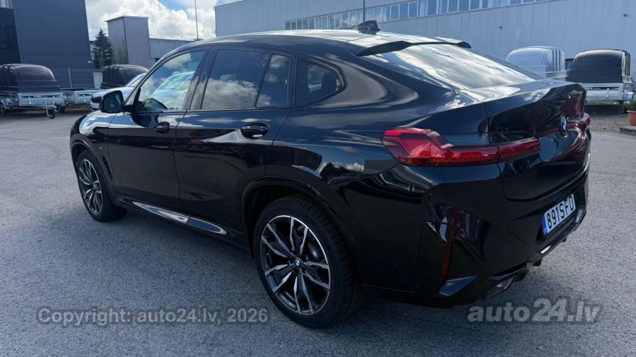 Black BMW X4 2023 in Tallinn, with an engine capacity of 2.00 L and mileage of 99 thousand km for 48000 €, photo 9 on AUTOMOTO.COM.LV
