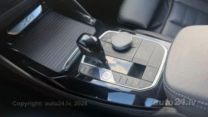 Black BMW X4 2023 in Tallinn, with an engine capacity of 2.00 L and mileage of 99 thousand km for 48000 €, photo 13 on AUTOMOTO.COM.LV