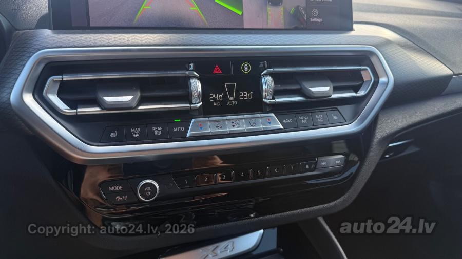 Black BMW X4 2023 in Tallinn, with an engine capacity of 2.00 L and mileage of 99 thousand km for 48000 €, photo 18 on AUTOMOTO.COM.LV