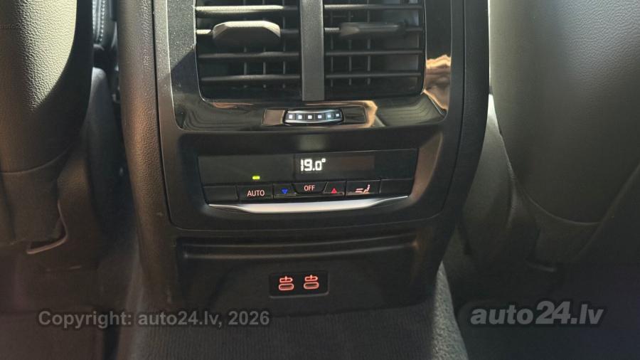 Black BMW X4 2023 in Tallinn, with an engine capacity of 2.00 L and mileage of 99 thousand km for 48000 €, photo 25 on AUTOMOTO.COM.LV